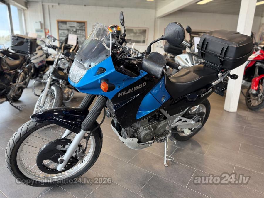 Синий Кавасаки KLE 500 2005 в Таллин, объемом двигателя 0.50 л и пробегом 16 тыс. км за 2790 €, фото 11 на AUTOMOTO.COM.LV
