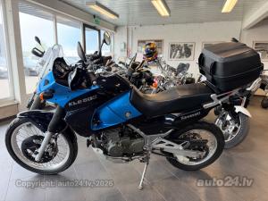 Синий Кавасаки KLE 500 2005 в Таллин, объемом двигателя 0.50 л и пробегом 16 тыс. км за 2790 €, фото 12 на AUTOMOTO.COM.LV