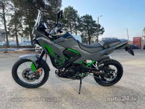 Grey Kawasaki KLE 500 2026 in Tallinn, with an engine capacity of 0.45 L and mileage of 1 thousand km for 6990 €, photo 6 on AUTOMOTO.COM.LV