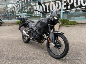 Grey Kawasaki KLE 500 2026 in Tallinn, with an engine capacity of 0.45 L and mileage of 1 thousand km for 5995 €, photo 11 on AUTOMOTO.COM.LV