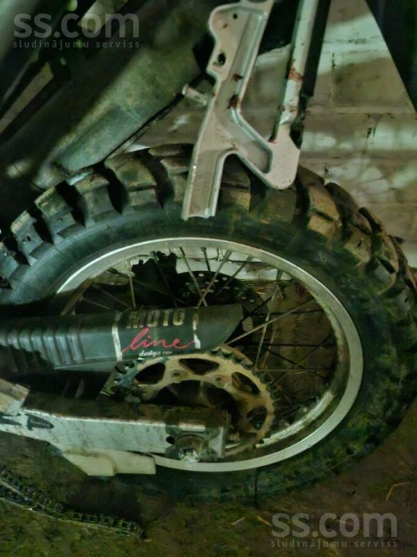 Kawasaki KLE 500 1992 Preiļi, ar dzinēja tilpumu 0.50 L un nobraukumu 0 tūkst. km par 1000 €, foto 5 vietnē AUTOMOTO.COM.LV