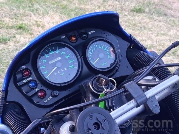 Kawasaki KLE 500 1992 Preiļi, ar dzinēja tilpumu 0.50 L un nobraukumu 0 tūkst. km par 2350 €, foto 3 vietnē AUTOMOTO.COM.LV