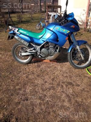 Kawasaki KLE 500 1992 Balvi, ar dzinēja tilpumu 0.50 L un nobraukumu 0 tūkst. km par 2000 €, foto  vietnē AUTOMOTO.COM.LV