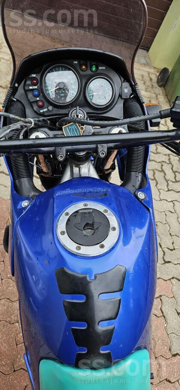 Kawasaki KLE 500 1992 Valmiera, ar dzinēja tilpumu 0.50 L un nobraukumu 0 tūkst. km par 1700 €, foto 5 vietnē AUTOMOTO.COM.LV