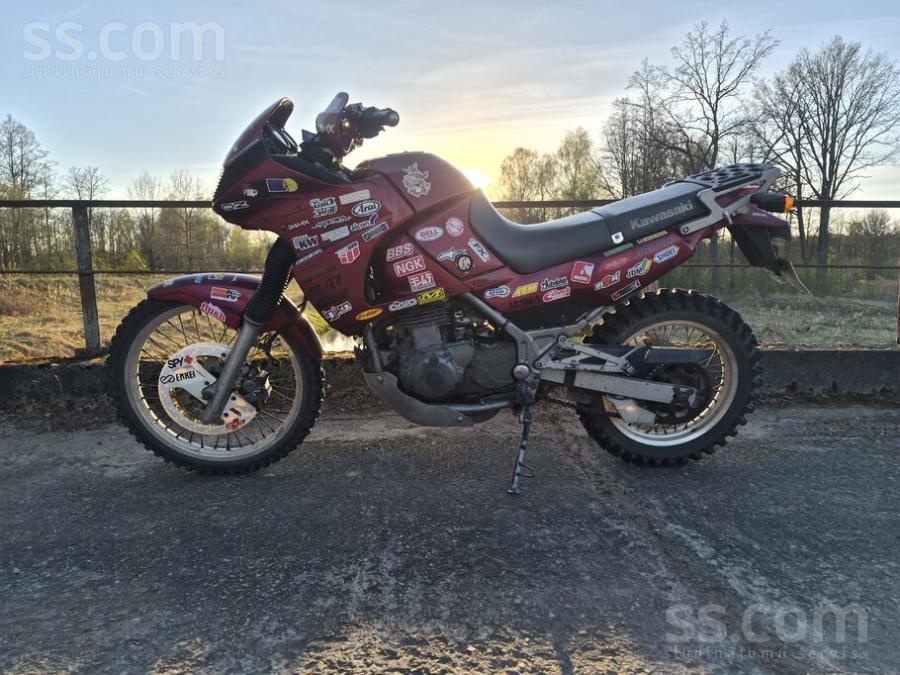 Kawasaki KLE 500 1993 Jelgava, ar dzinēja tilpumu 0.50 L un nobraukumu 0 tūkst. km par 1700 €, foto 1 vietnē AUTOMOTO.COM.LV