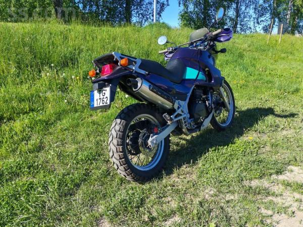 Kawasaki KLE 500 1994 Rīga, ar dzinēja tilpumu 0.50 L un nobraukumu 0 tūkst. km par 1750 €, foto 3 vietnē AUTOMOTO.COM.LV