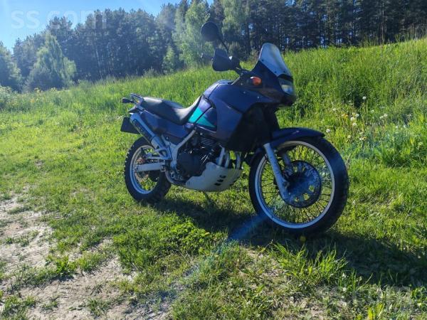 Kawasaki KLE 500 1994 Rīga, ar dzinēja tilpumu 0.50 L un nobraukumu 0 tūkst. km par 1750 €, foto 5 vietnē AUTOMOTO.COM.LV