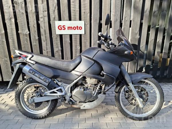 Kawasaki KLE 500 1994 in Riga, with an engine capacity of 0.50 L and mileage of 0 thousand km for 1700 €, photo 1 on AUTOMOTO.COM.LV