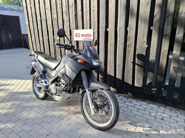 Kawasaki KLE 500 1994 in Riga, with an engine capacity of 0.50 L and mileage of 0 thousand km for 1700 €, photo 2 on AUTOMOTO.COM.LV