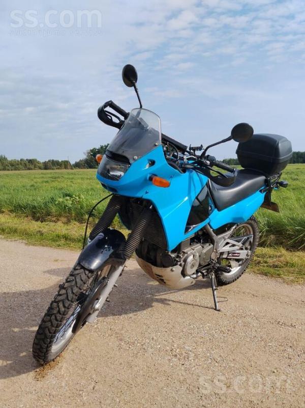 Kawasaki KLE 500 2001 in Liepaja, with an engine capacity of 0.50 L and mileage of 0 thousand km for 1700 €, photo 1 on AUTOMOTO.COM.LV