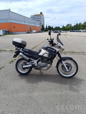 Кавасаки KLE 500 2003 в Елгава, объемом двигателя 0.50 л и пробегом 0 тыс. км за 2000 €, фото  на AUTOMOTO.COM.LV