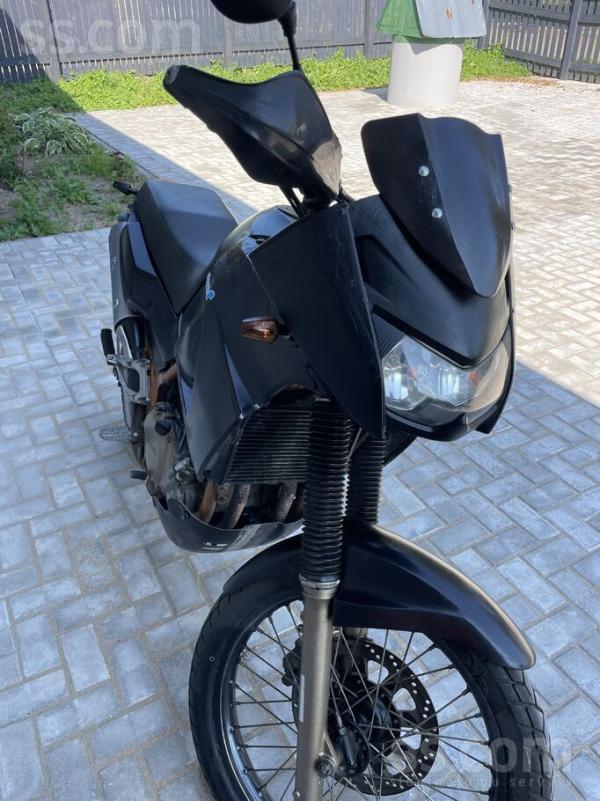 Кавасаки KLE 500 2005 в Екабпилс, объемом двигателя 0.50 л и пробегом 0 тыс. км за 1750 €, фото 3 на AUTOMOTO.COM.LV