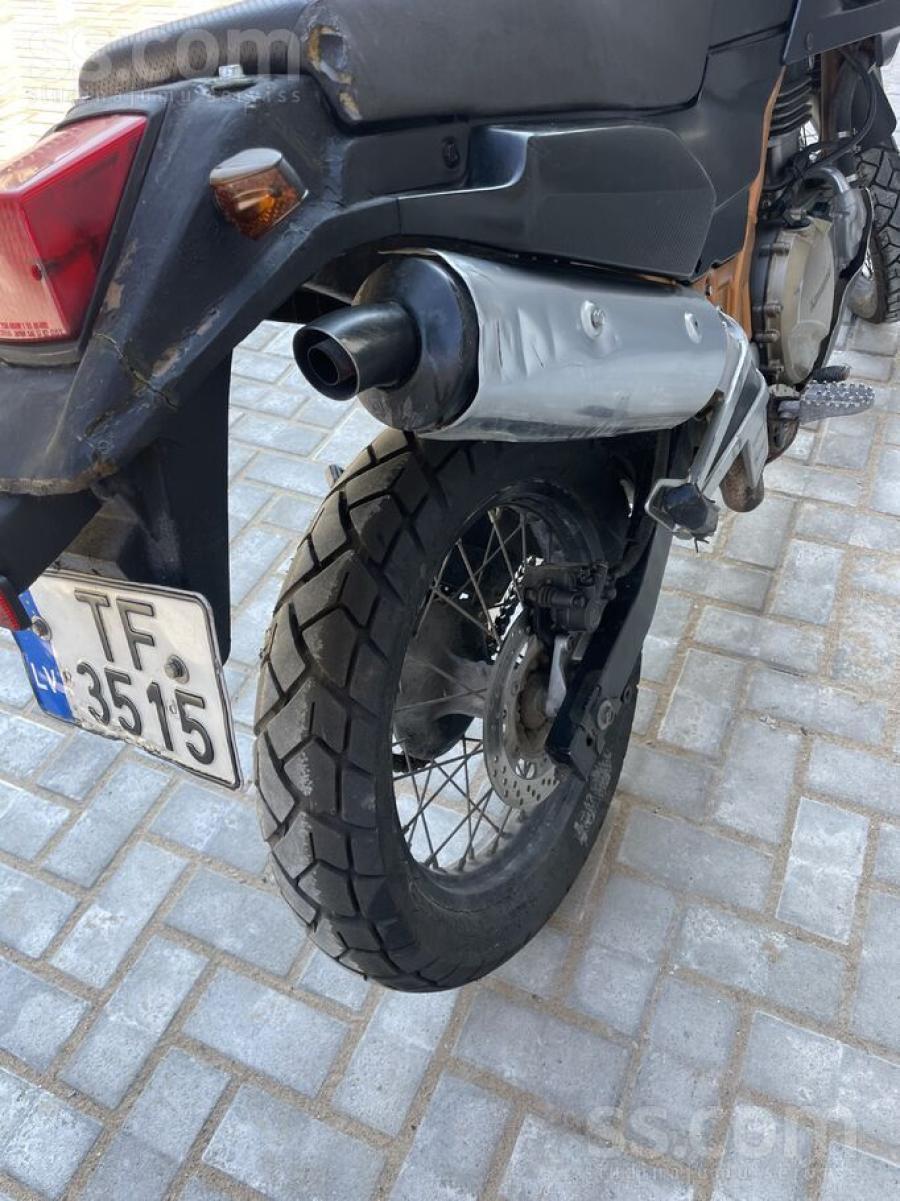 Kawasaki KLE 500 2005 Jēkabpils, ar dzinēja tilpumu 0.50 L un nobraukumu 0 tūkst. km par 1750 €, foto 8 vietnē AUTOMOTO.COM.LV
