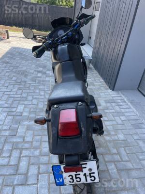 Kawasaki KLE 500 2005 Jēkabpils, ar dzinēja tilpumu 0.50 L un nobraukumu 0 tūkst. km par 1750 €, foto 9 vietnē AUTOMOTO.COM.LV