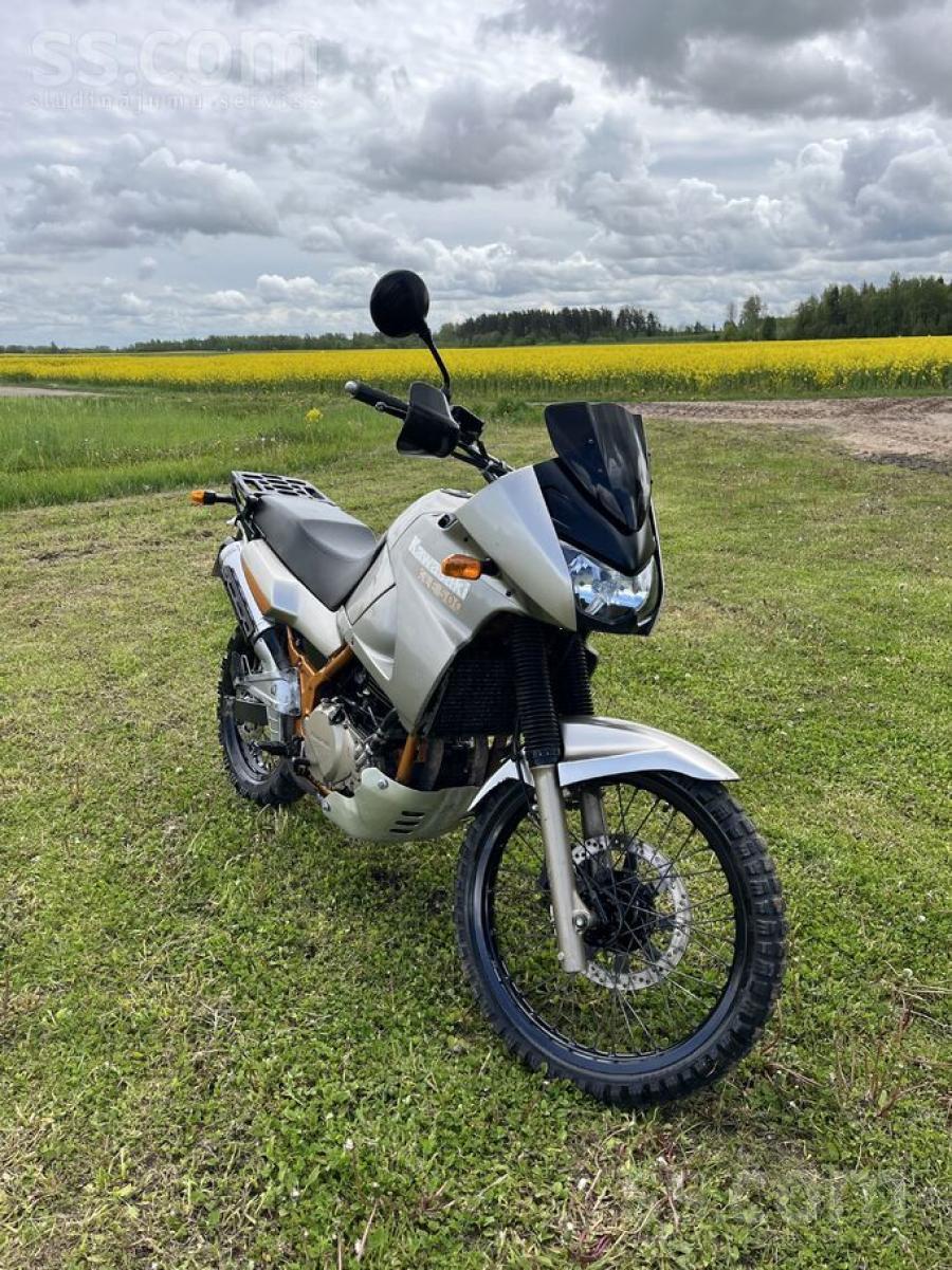 Kawasaki KLE 500 2006 Tukums, ar dzinēja tilpumu 0.50 L un nobraukumu 0 tūkst. km par 2400 €, foto 1 vietnē AUTOMOTO.COM.LV