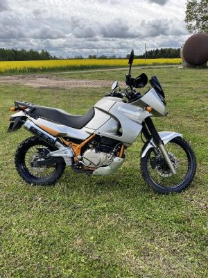Kawasaki KLE 500 2006 Tukums, ar dzinēja tilpumu 0.50 L un nobraukumu 0 tūkst. km par 2400 €, foto 2 vietnē AUTOMOTO.COM.LV