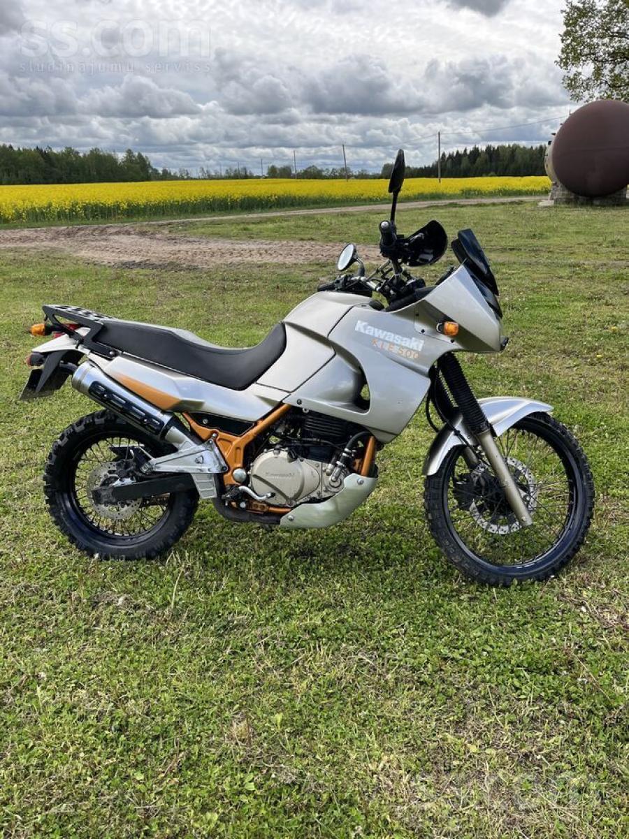 Kawasaki KLE 500 2006 Tukums, ar dzinēja tilpumu 0.50 L un nobraukumu 0 tūkst. km par 2400 €, foto 2 vietnē AUTOMOTO.COM.LV