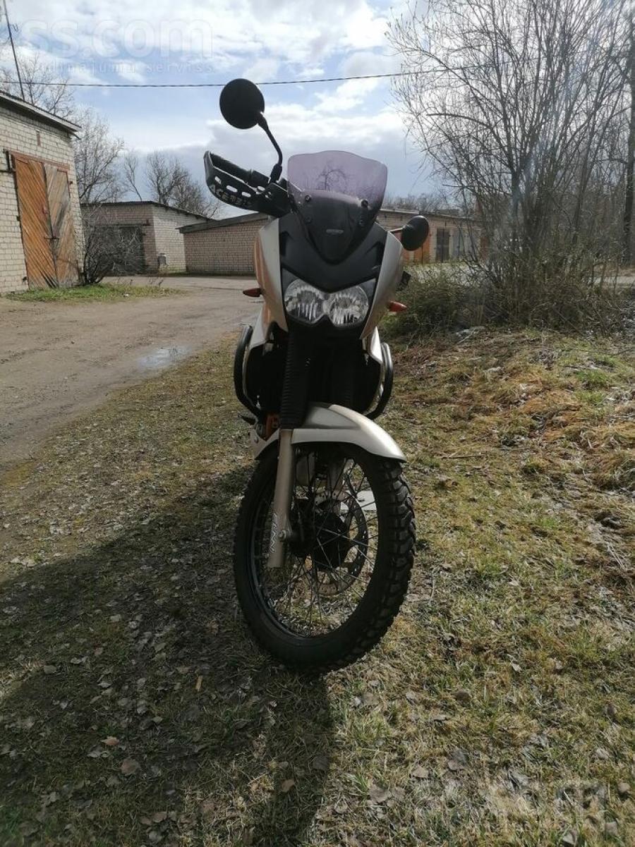 Kawasaki KLE 500 2006 Rīga, ar dzinēja tilpumu 0.50 L un nobraukumu 0 tūkst. km par 2300 €, foto 1 vietnē AUTOMOTO.COM.LV