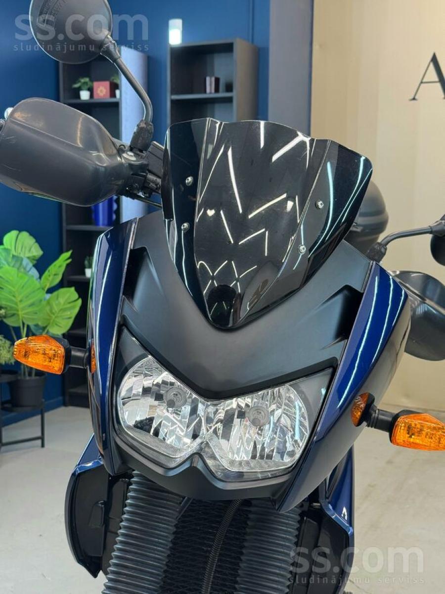 Kawasaki KLE 500 2006 in Riga, with an engine capacity of 0.50 L and mileage of 0 thousand km for 3100 €, photo 5 on AUTOMOTO.COM.LV