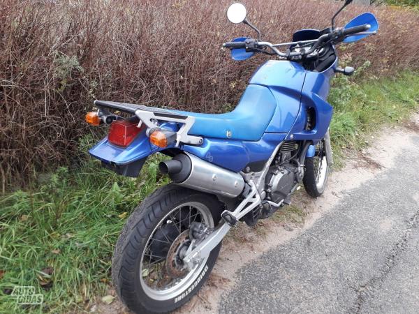 Zils Kawasaki KLE 1992 Viļņa, ar dzinēja tilpumu 0.50 L un nobraukumu 0 tūkst. km par 990 €, foto 2 vietnē AUTOMOTO.COM.LV