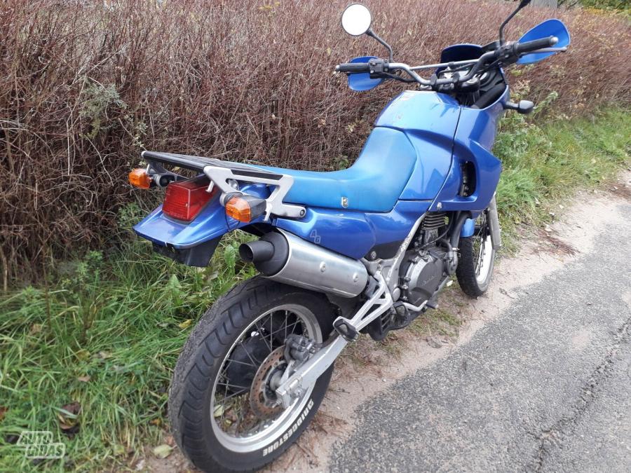 Zils Kawasaki KLE 1992 Viļņa, ar dzinēja tilpumu 0.50 L un nobraukumu 0 tūkst. km par 990 €, foto 3 vietnē AUTOMOTO.COM.LV