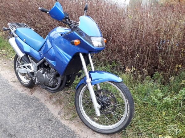 Zils Kawasaki KLE 1992 Viļņa, ar dzinēja tilpumu 0.50 L un nobraukumu 0 tūkst. km par 990 €, foto 3 vietnē AUTOMOTO.COM.LV