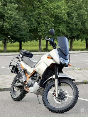 Grey Kawasaki KLE 2005 in Vilnius, with an engine capacity of 0.50 L and mileage of 87 thousand km for 2150 €, photo  on AUTOMOTO.COM.LV
