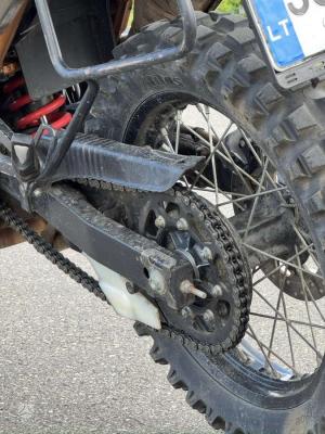 Pelēks Kawasaki KLE 2005 Viļņa, ar dzinēja tilpumu 0.50 L un nobraukumu 87 tūkst. km par 2150 €, foto 8 vietnē AUTOMOTO.COM.LV