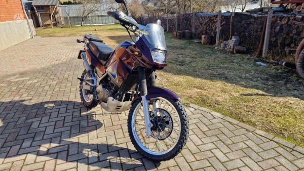 Kawasaki KLE 1999 in Aizkraukle, with an engine capacity of 0.50 L and mileage of 25 thousand km for 2500 €, photo 4 on AUTOMOTO.COM.LV
