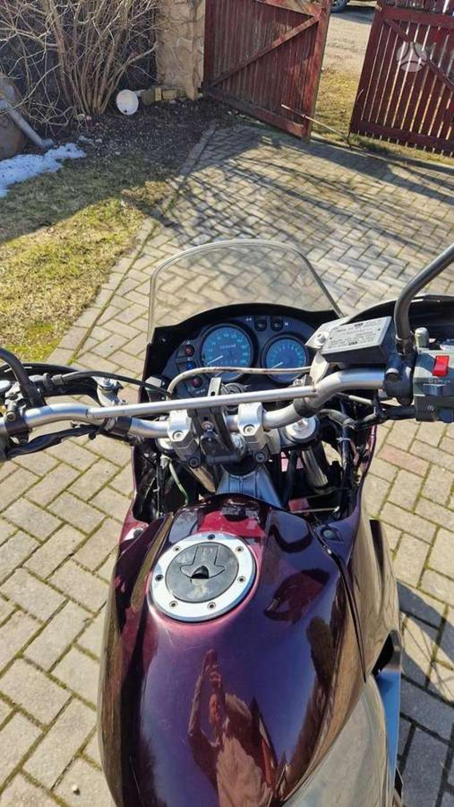 Kawasaki KLE 1999 Aizkraukle, ar dzinēja tilpumu 0.50 L un nobraukumu 25 tūkst. km par 2500 €, foto 7 vietnē AUTOMOTO.COM.LV
