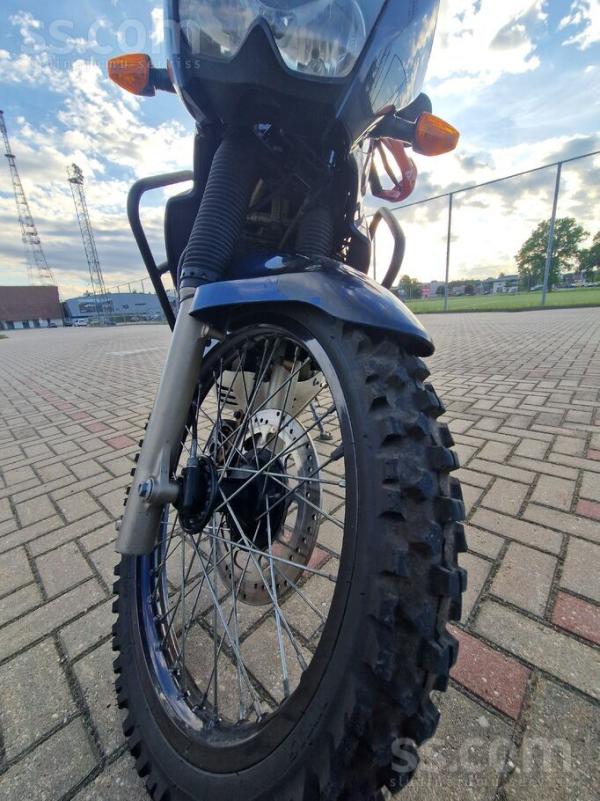 Kawasaki KLE 2006 in Valmiera, with an engine capacity of 0.50 L and mileage of 0 thousand km for 2700 €, photo 6 on AUTOMOTO.COM.LV