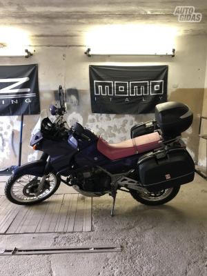 Violet Kawasaki KLE 1992 in Marijampole, with an engine capacity of 0.50 L and mileage of 59 thousand km for 1400 €, photo 1 on AUTOMOTO.COM.LV