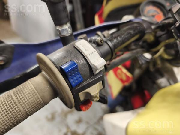 Kawasaki KLR 650 1988 Rīga, ar dzinēja tilpumu 0.65 L un nobraukumu 0 tūkst. km par 1250 €, foto 3 vietnē AUTOMOTO.COM.LV