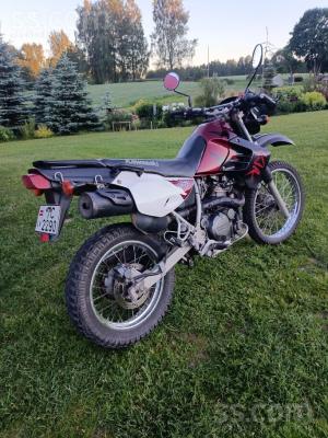 Кавасаки KLR 650 2000 в Кулдига, объемом двигателя 0.65 л и пробегом 0 тыс. км за 2200 €, фото 5 на AUTOMOTO.COM.LV