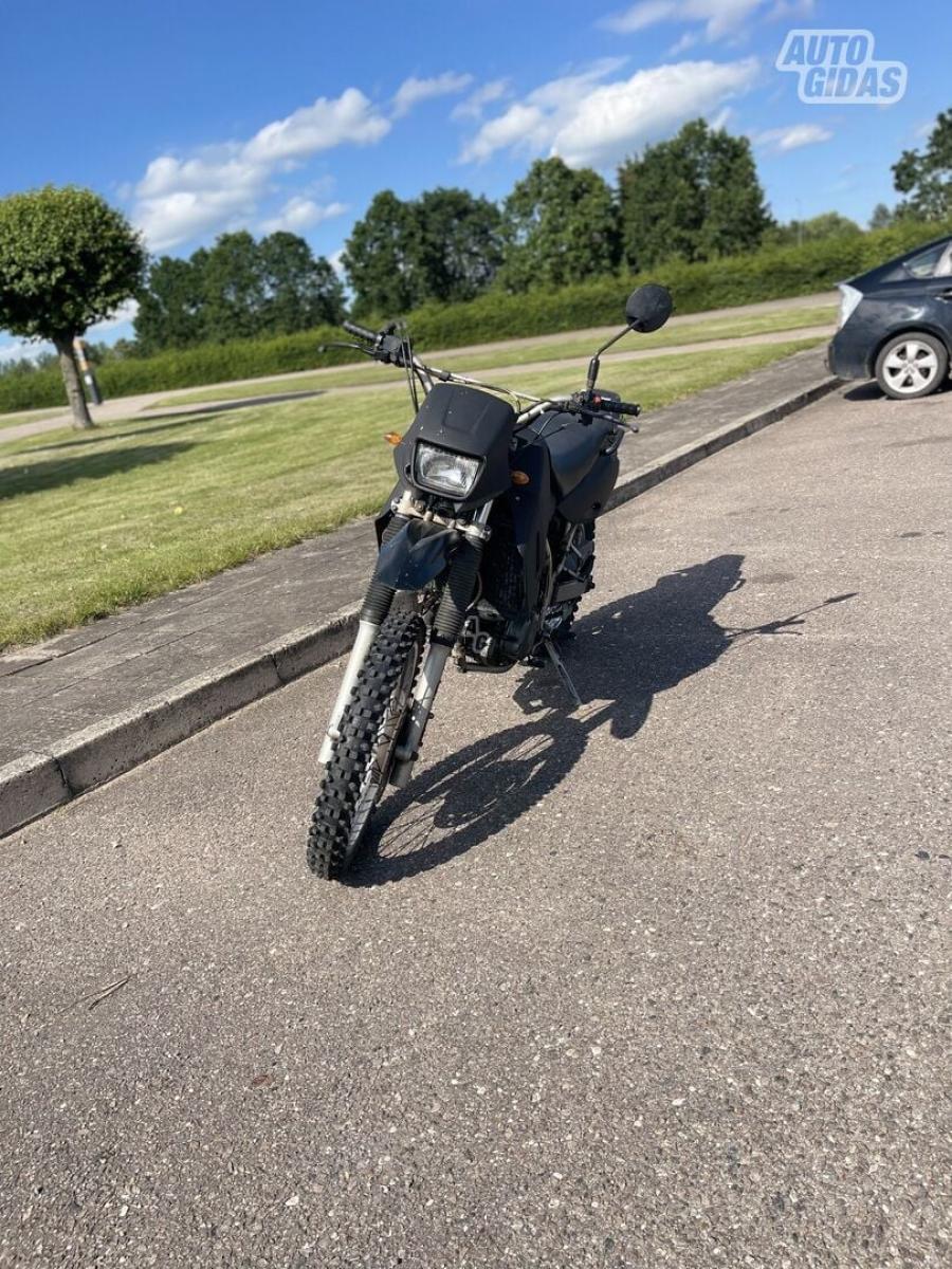 Black Kawasaki KLR 2002 in Kaunas, with an engine capacity of 0.65 L and mileage of 0 thousand km for 1100 €, photo 3 on AUTOMOTO.COM.LV