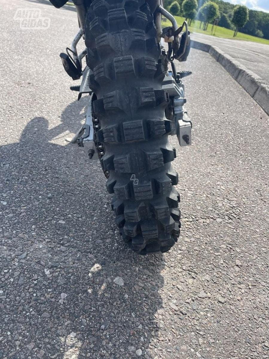 Black Kawasaki KLR 2002 in Kaunas, with an engine capacity of 0.65 L and mileage of 0 thousand km for 1100 €, photo 5 on AUTOMOTO.COM.LV