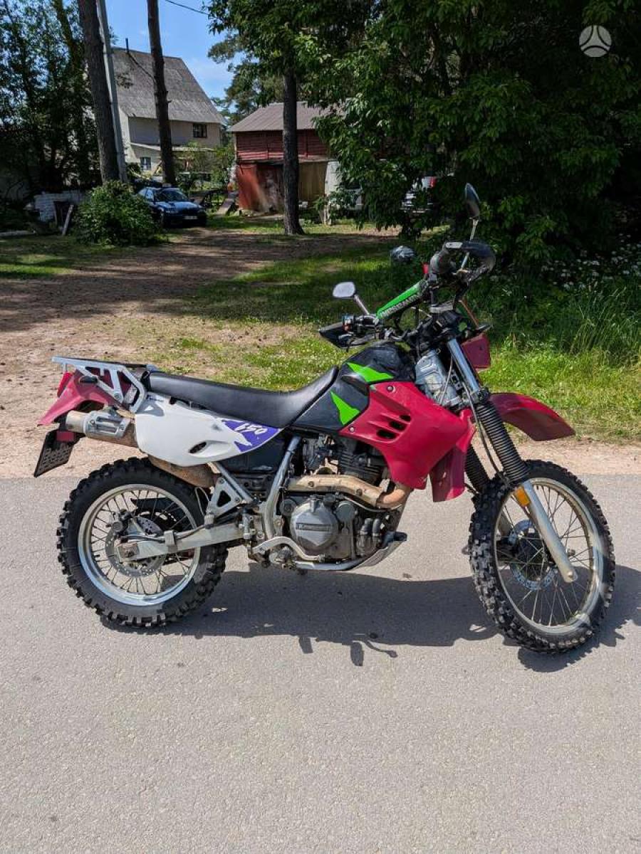 Красный Кавасаки KLR 2006 в Неменчине, объемом двигателя 0.65 л и пробегом 14 тыс. км за 1800 €, фото 7 на AUTOMOTO.COM.LV