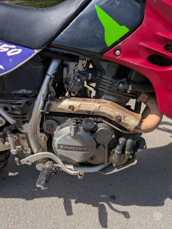 Красный Кавасаки KLR 2006 в Неменчине, объемом двигателя 0.65 л и пробегом 14 тыс. км за 1800 €, фото 8 на AUTOMOTO.COM.LV