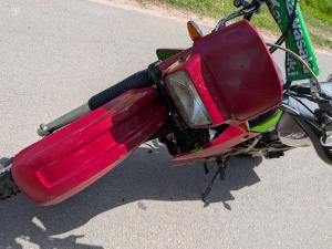 Красный Кавасаки KLR 2006 в Неменчине, объемом двигателя 0.65 л и пробегом 14 тыс. км за 1800 €, фото 14 на AUTOMOTO.COM.LV