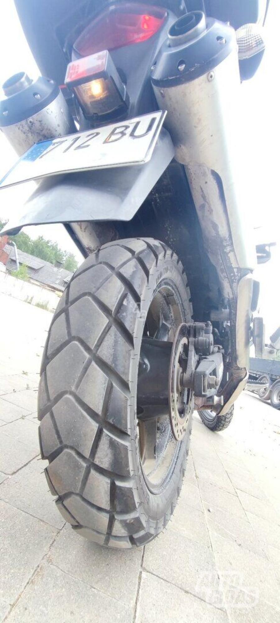 Kawasaki KLV 2005 Viļņa, ar dzinēja tilpumu 1.00 L un nobraukumu 59 tūkst. km par 2300 €, foto 12 vietnē AUTOMOTO.COM.LV