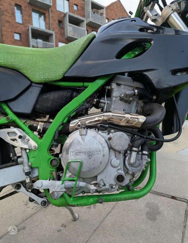 Black Kawasaki KLX 1994 in Vilnius, with an engine capacity of 0.65 L and mileage of 50 thousand km for 2300 €, photo 6 on AUTOMOTO.COM.LV