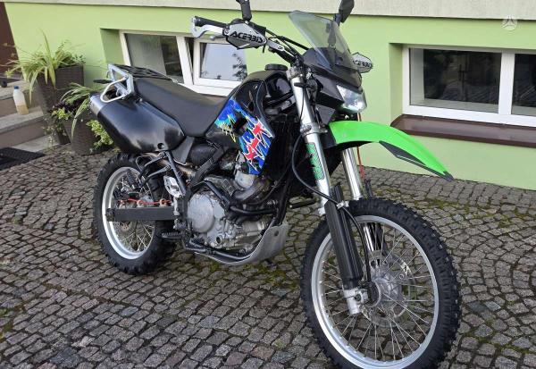 Черный Кавасаки KLX 1994 в Таураге, объемом двигателя 0.65 л и пробегом 22 тыс. км за 2550 €, фото 2 на AUTOMOTO.COM.LV