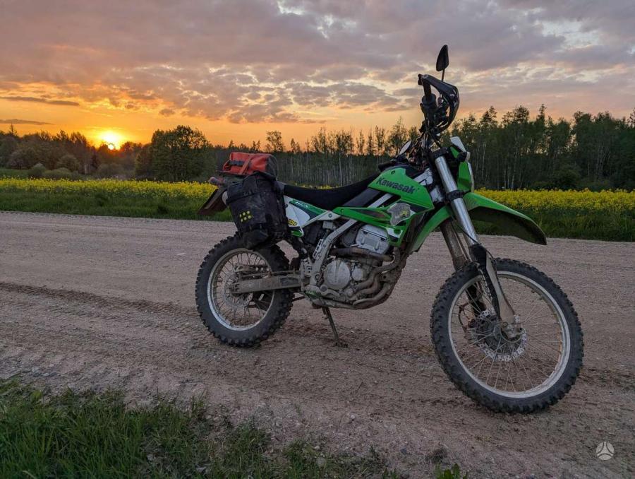 Зеленый Кавасаки KLX 2009 в Вильнюс, объемом двигателя 0.25 л и пробегом 18 тыс. км за 3300 €, фото 4 на AUTOMOTO.COM.LV