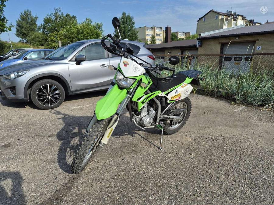 Зеленый Кавасаки KLX 2009 в Вильнюс, объемом двигателя 0.25 л и пробегом 18 тыс. км за 3300 €, фото 6 на AUTOMOTO.COM.LV