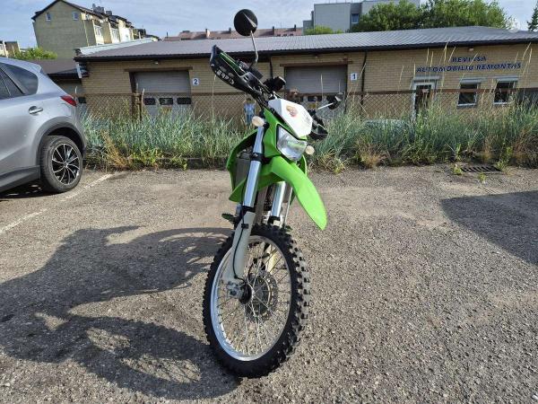 Зеленый Кавасаки KLX 2009 в Вильнюс, объемом двигателя 0.25 л и пробегом 18 тыс. км за 3300 €, фото 6 на AUTOMOTO.COM.LV