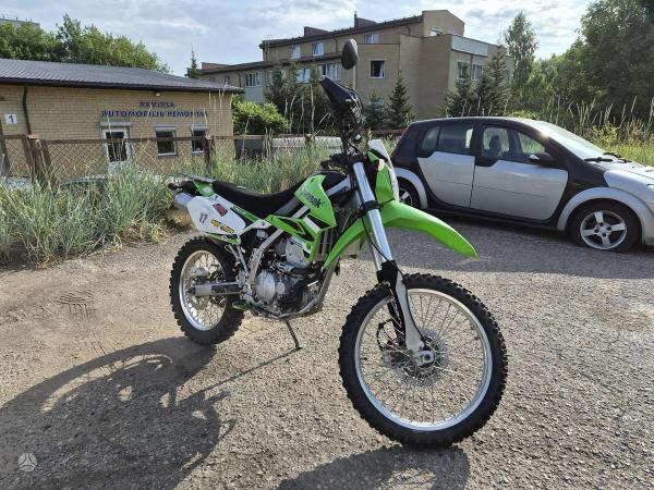 Зеленый Кавасаки KLX 2009 в Вильнюс, объемом двигателя 0.25 л и пробегом 18 тыс. км за 3300 €, фото 7 на AUTOMOTO.COM.LV