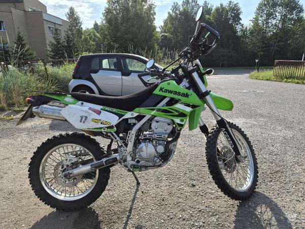 Зеленый Кавасаки KLX 2009 в Вильнюс, объемом двигателя 0.25 л и пробегом 18 тыс. км за 3300 €, фото 8 на AUTOMOTO.COM.LV