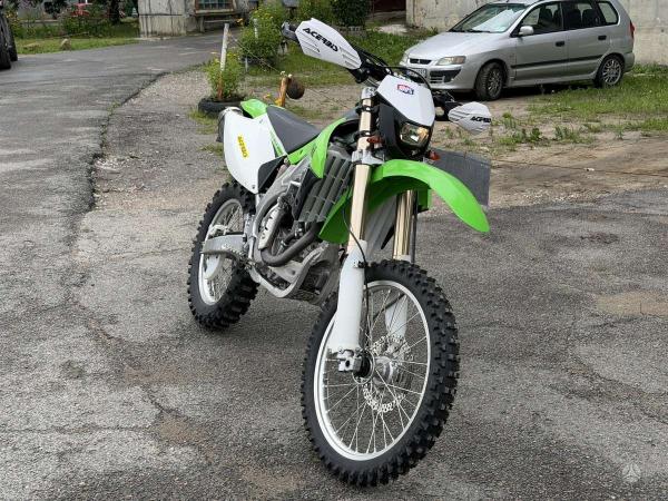 Зеленый Кавасаки KLX 2010 в Вильнюс, объемом двигателя 0.45 л и пробегом 2 тыс. км за 3950 €, фото 2 на AUTOMOTO.COM.LV