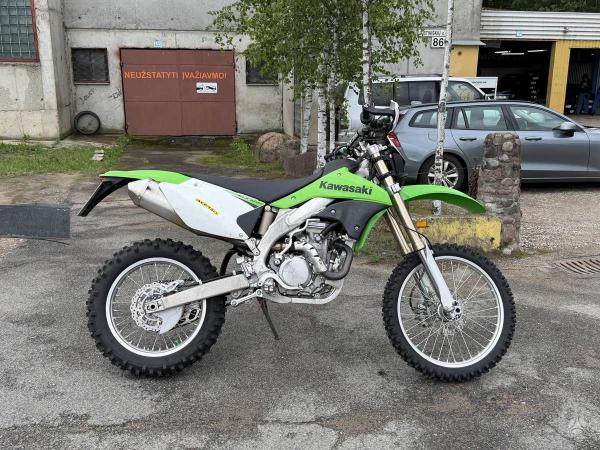 Green Kawasaki KLX 2010 in Vilnius, with an engine capacity of 0.45 L and mileage of 2 thousand km for 3950 €, photo 1 on AUTOMOTO.COM.LV