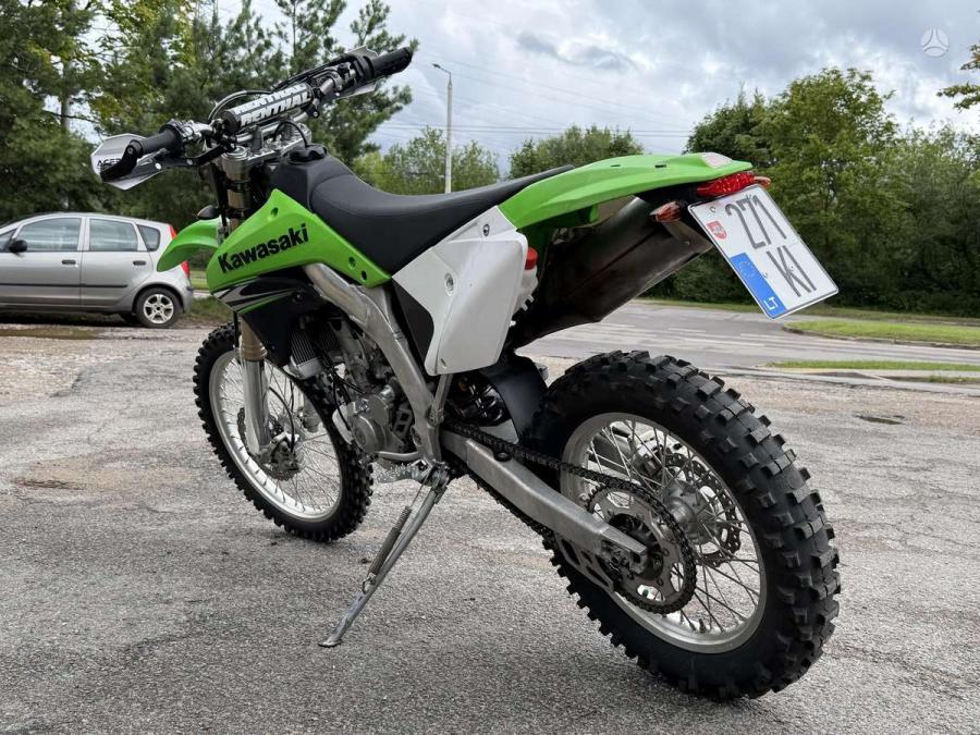 Green Kawasaki KLX 2010 in Vilnius, with an engine capacity of 0.45 L and mileage of 2 thousand km for 3950 €, photo 5 on AUTOMOTO.COM.LV